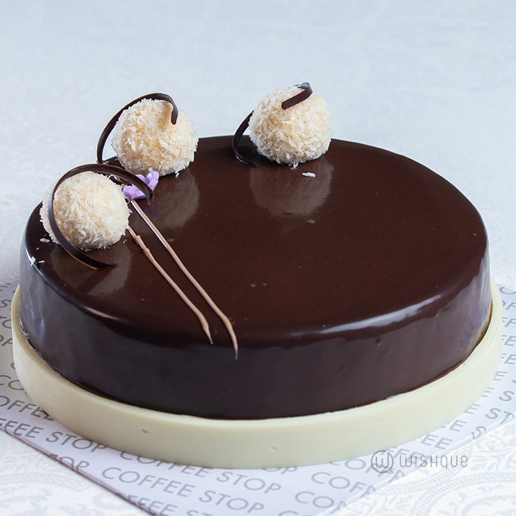 Signature Chocolate Chip Cake 1kg - Wishque | Sri Lanka's Premium ...