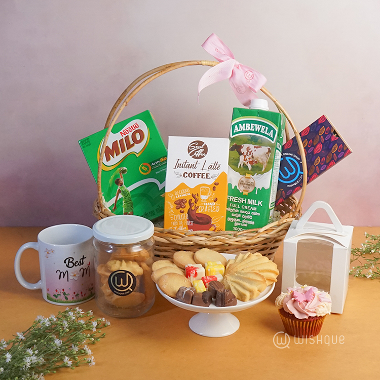 Best Mom Sweet Tooth Gift Basket - Wishque | Sri Lanka's Premium Online ...